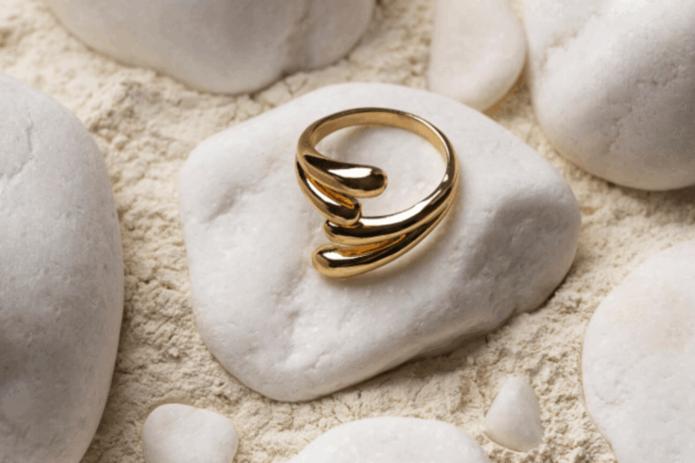 10 Rekomendasi Model Cincin Emas Terbaru dan Elegan