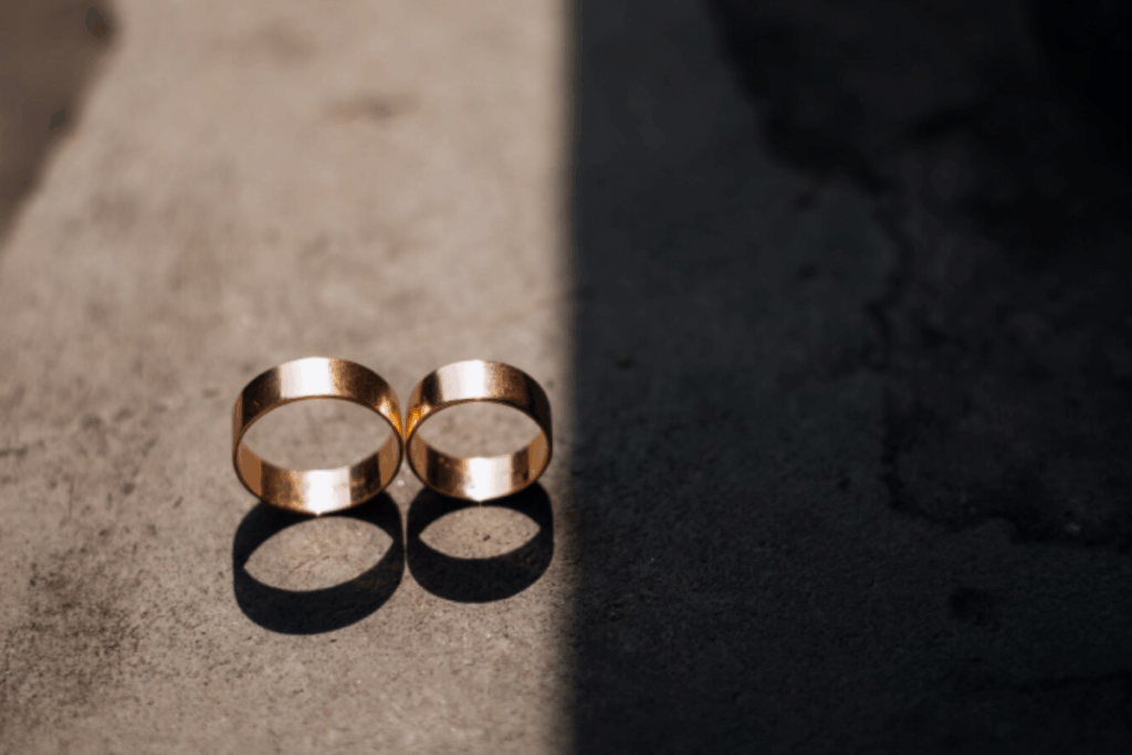 10 Rekomendasi Model Cincin Emas Terbaru dan Elegan